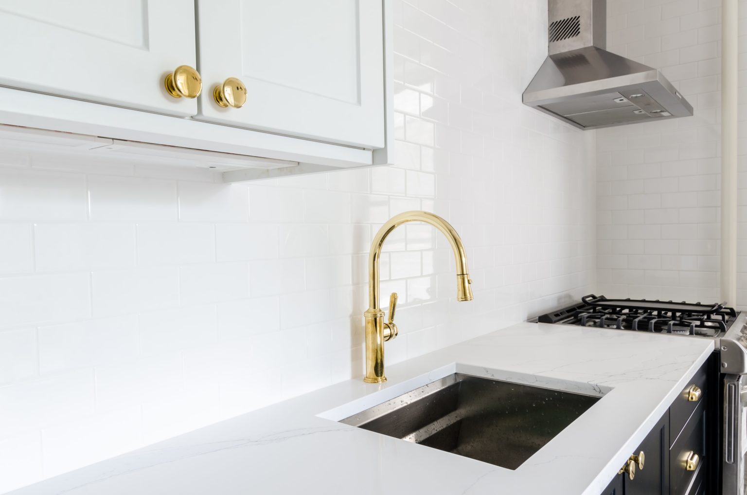 Kitchen Sink Plumbing Code: What You Need To Know - Kitchen Faucet Blog